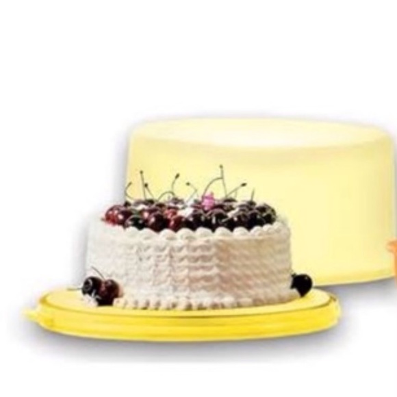 Tupperware | Kitchen | Tupperware Maxi Cake Round Container | Poshmark